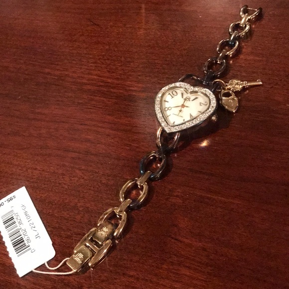 Jennifer Lopez | Jewelry | Jennifer Lopez Crystal Glitz Heart Shaped ...